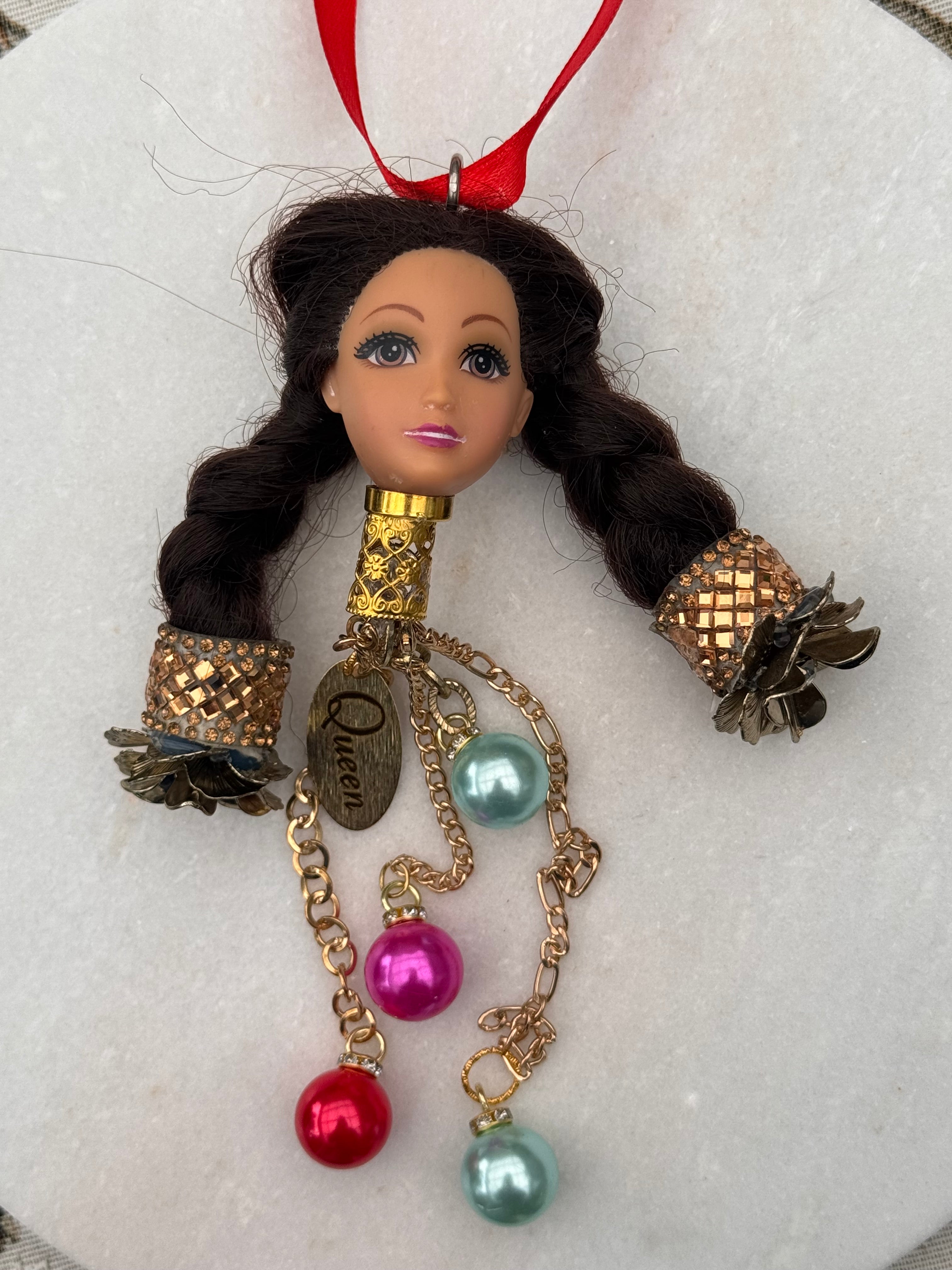 Vintage Barbie julekule «Brunette med to fletter» – Knusbart